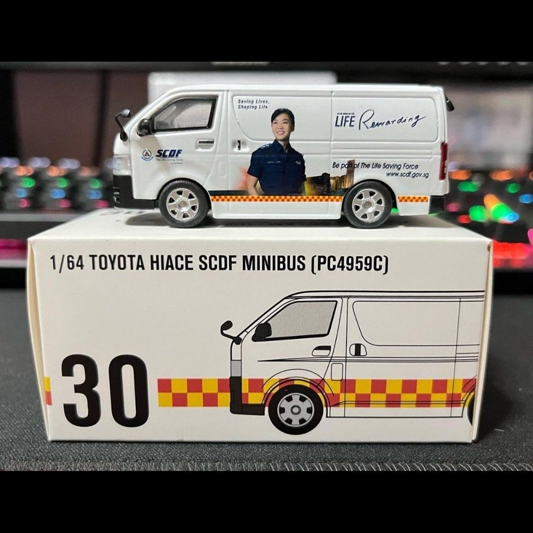 1/64 Toyota Hiace SCDF Minibus Van, Hobbies & Toys, Toys & Games on ...