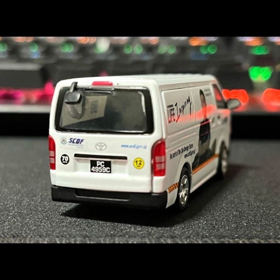 1/64 Toyota Hiace SCDF Minibus Van, Hobbies & Toys, Toys & Games on ...