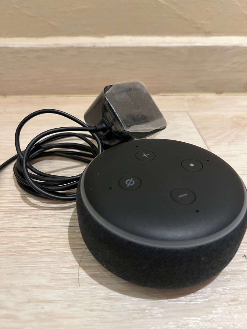 Alexa Echo Dot, Mobile Phones & Gadgets, Other Gadgets on Carousell