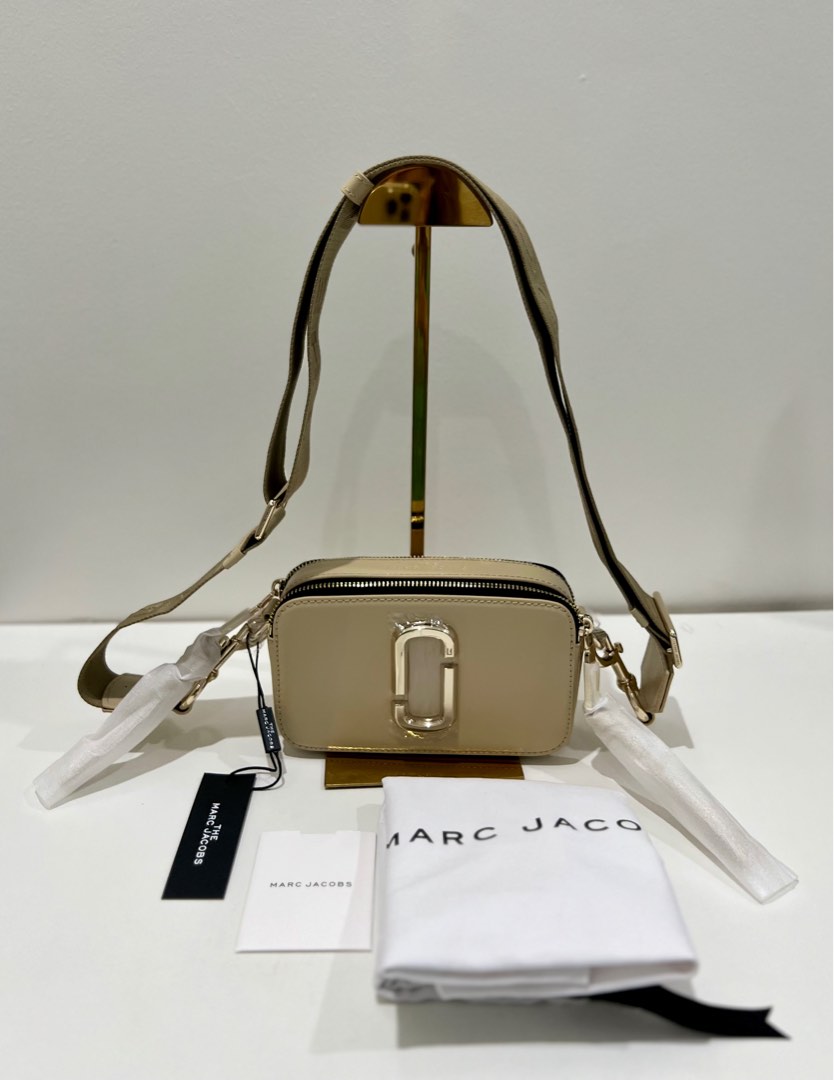 MARC JACOBS SNAPSHOT IN KHAKI, Luxury, Bags & Wallets on Carousell