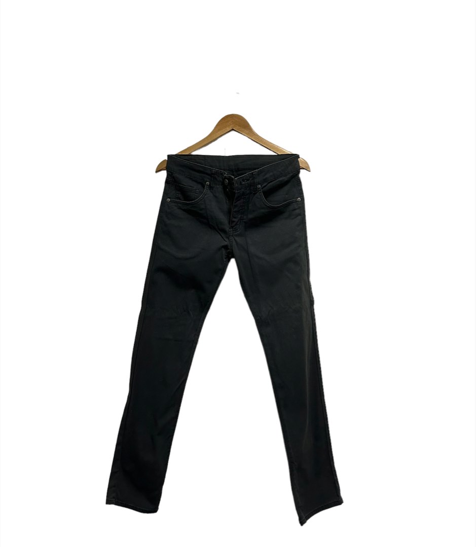 Bench Pants, Men's Fashion, Bottoms, Trousers on Carousell