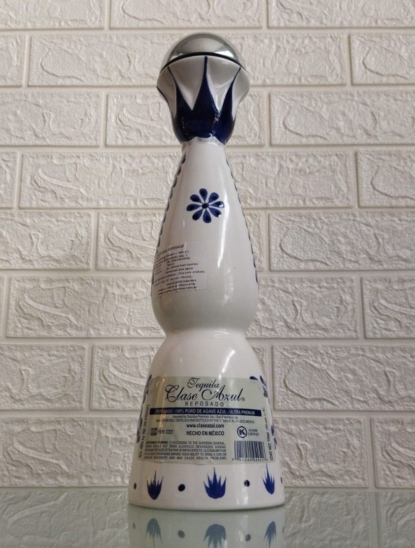 Botol bekas Clase Azul 750ml, Antik, Pajangan di Carousell
