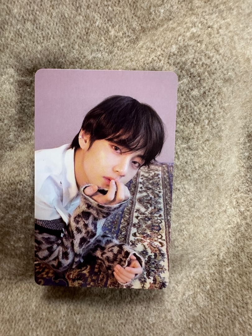 BTS V LY Tear O pc, Hobbies & Toys, Memorabilia & Collectibles, K-Wave ...