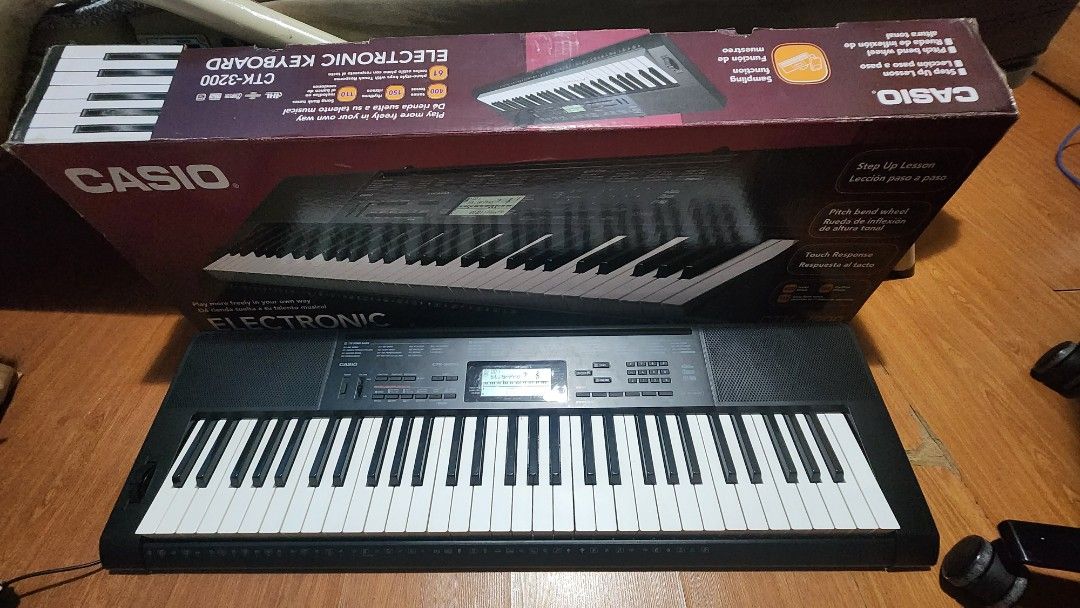 Casio CTK 3200, Hobbies & Toys, Music & Media, Musical Instruments on ...