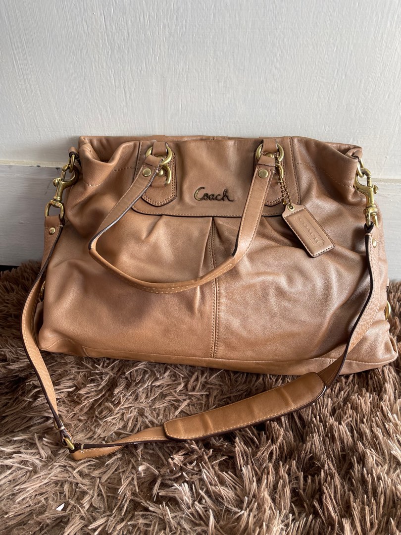 Coach 2 way bag, Women's Fashion, Bags & Wallets, Shoulder Bags on ...