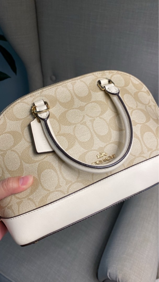 Original Coach Alma, Luxury, Bags & Wallets on Carousell