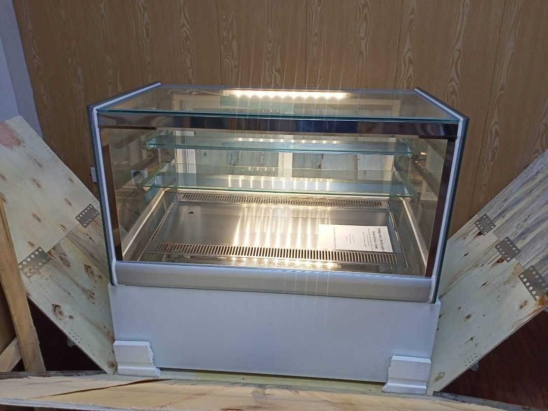 COUNTER TOP CAKE CHILLER DISPLAY, Food & Drinks, Chilled & Frozen Food ...
