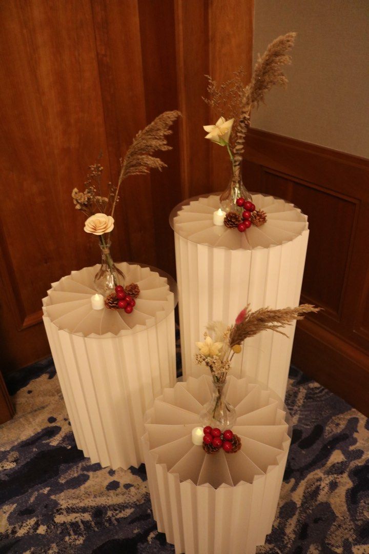 [RENT] Cylinder Columns Plinths | Pleated Columns | Dessert Stand ...