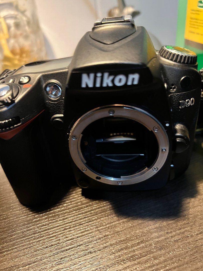 D90 complete set, Photography, Cameras on Carousell