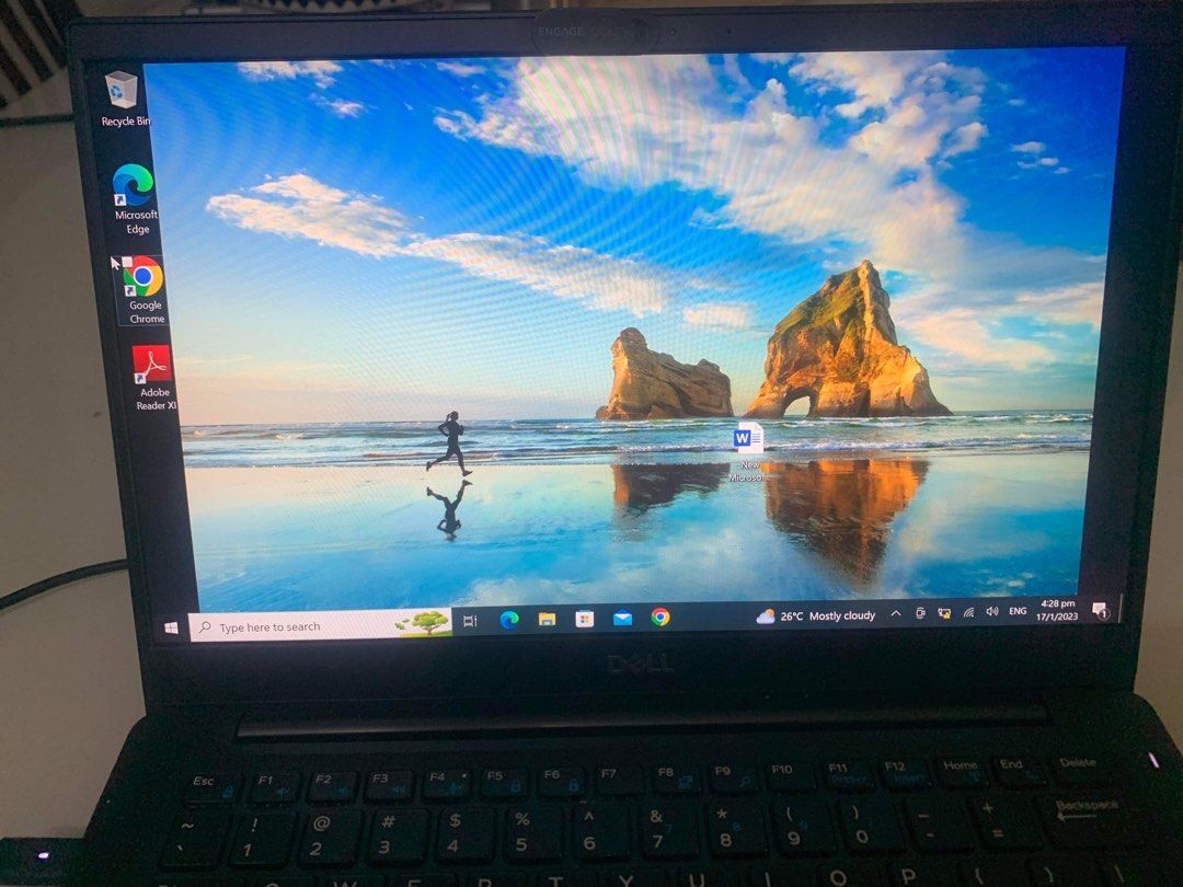 Dell 7390 16gb/ 128-ssd normal HD graphic hd 620 with hdmi port. Normal ...