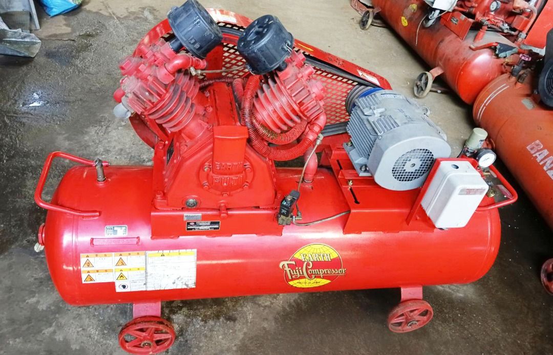 Earth Fuji Air Compressor 5hp 220V 3phase 200 Psi from Japan ...
