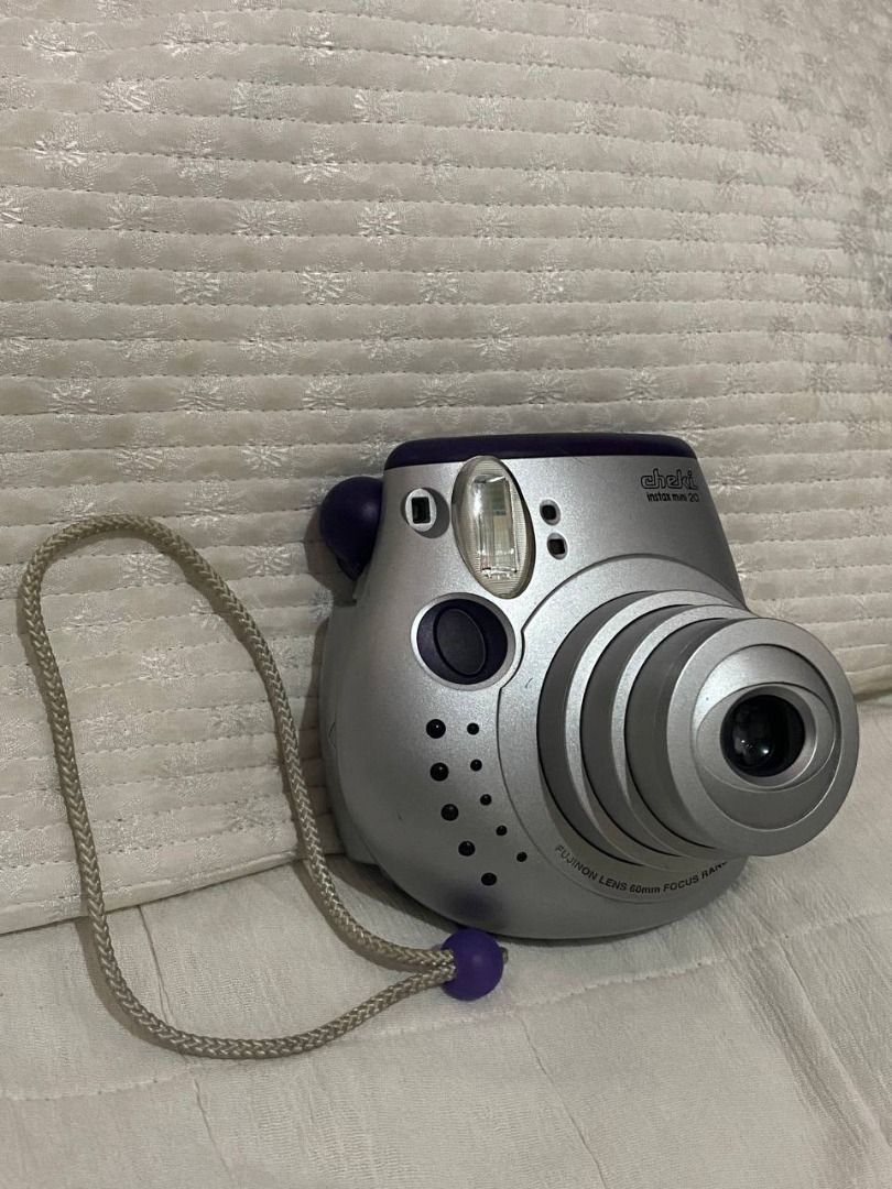 Fujifilm instax mini 20, Photography, Cameras on Carousell