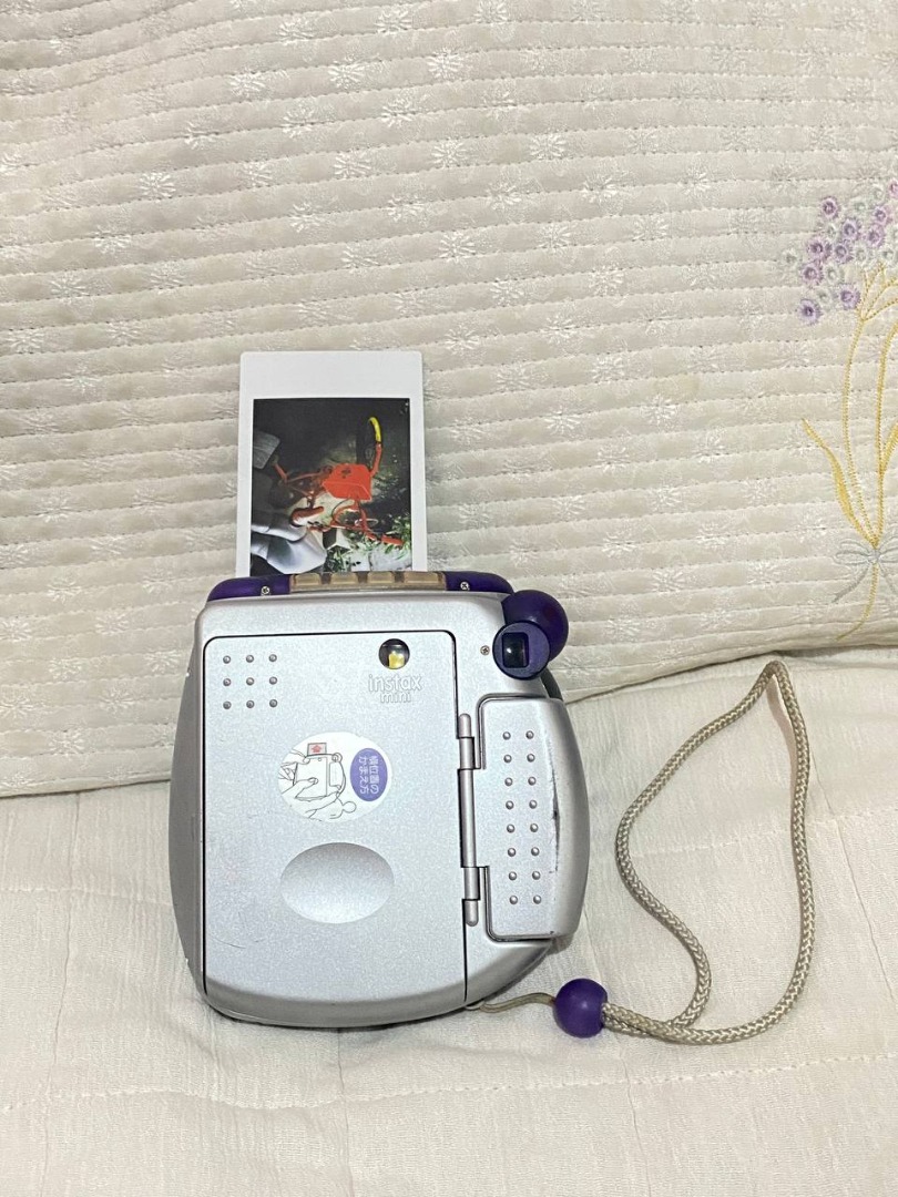 Fujifilm instax mini 20, Photography, Cameras on Carousell