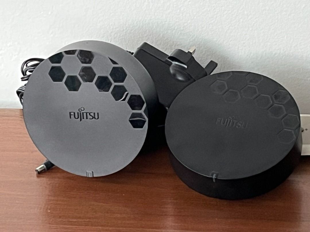 Fujitsu RT500 AC1200 Dual Band Mesh Router on Carousell