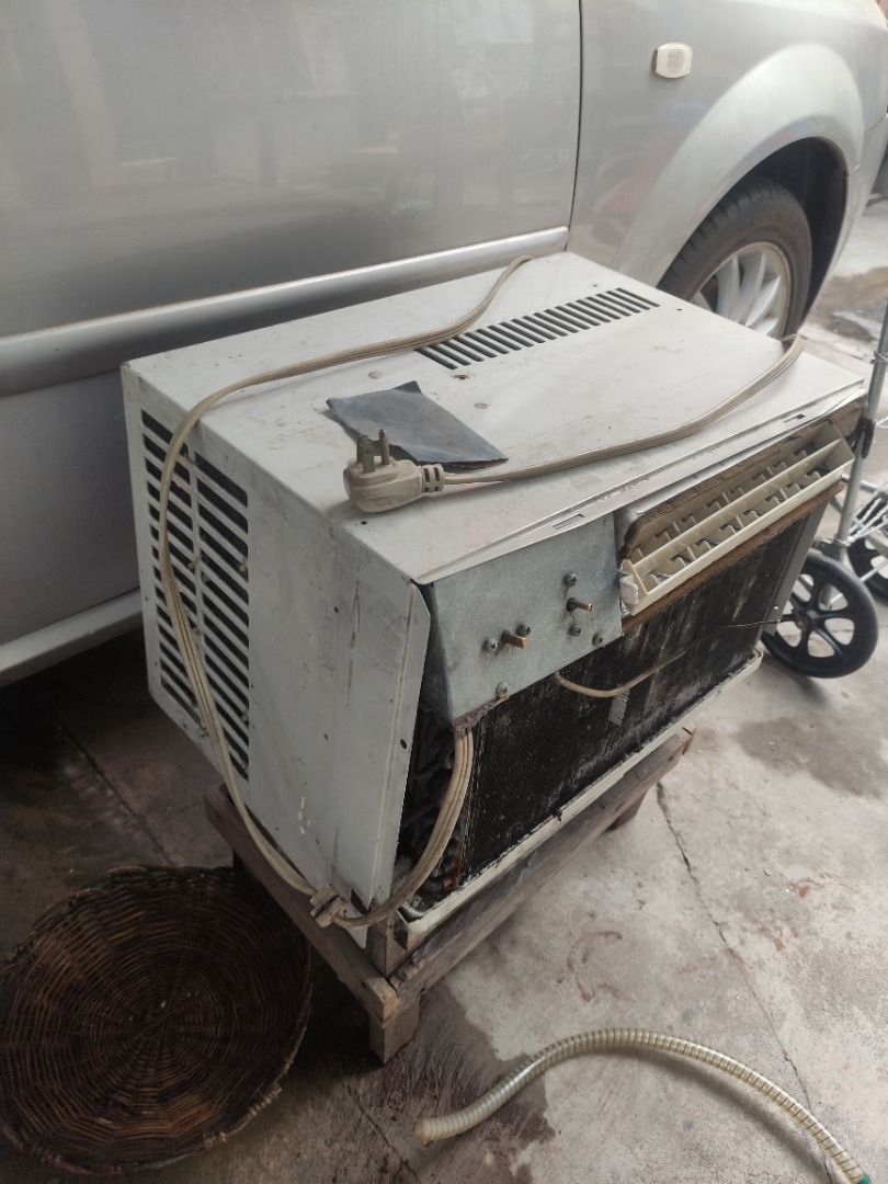Gree Window Type Air Conditioning 0.75 Hp, Furniture & Home Living ...