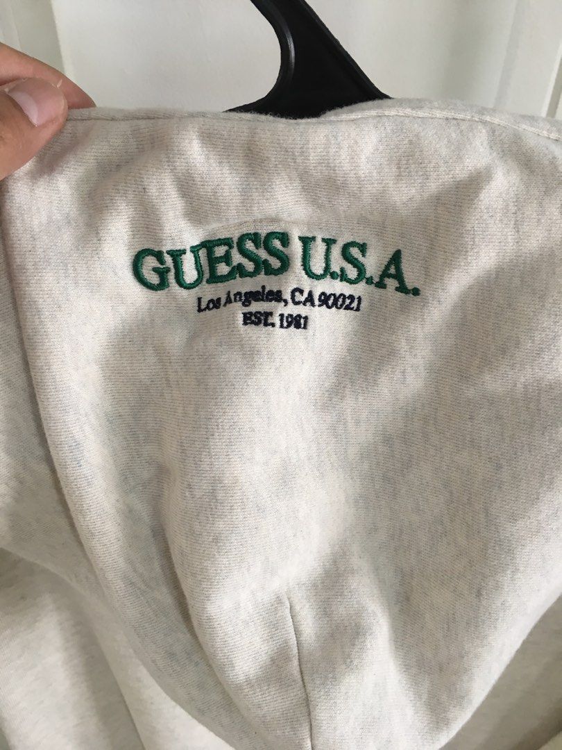 Guess Established 1981, Fesyen Pria, Pakaian , Atasan di Carousell