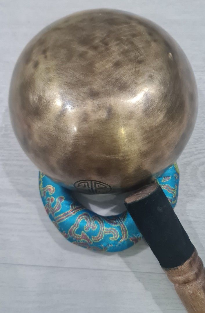 Handmade Full Moon Singing Bowl (Direct from Nepal), Hobbies & Toys ...