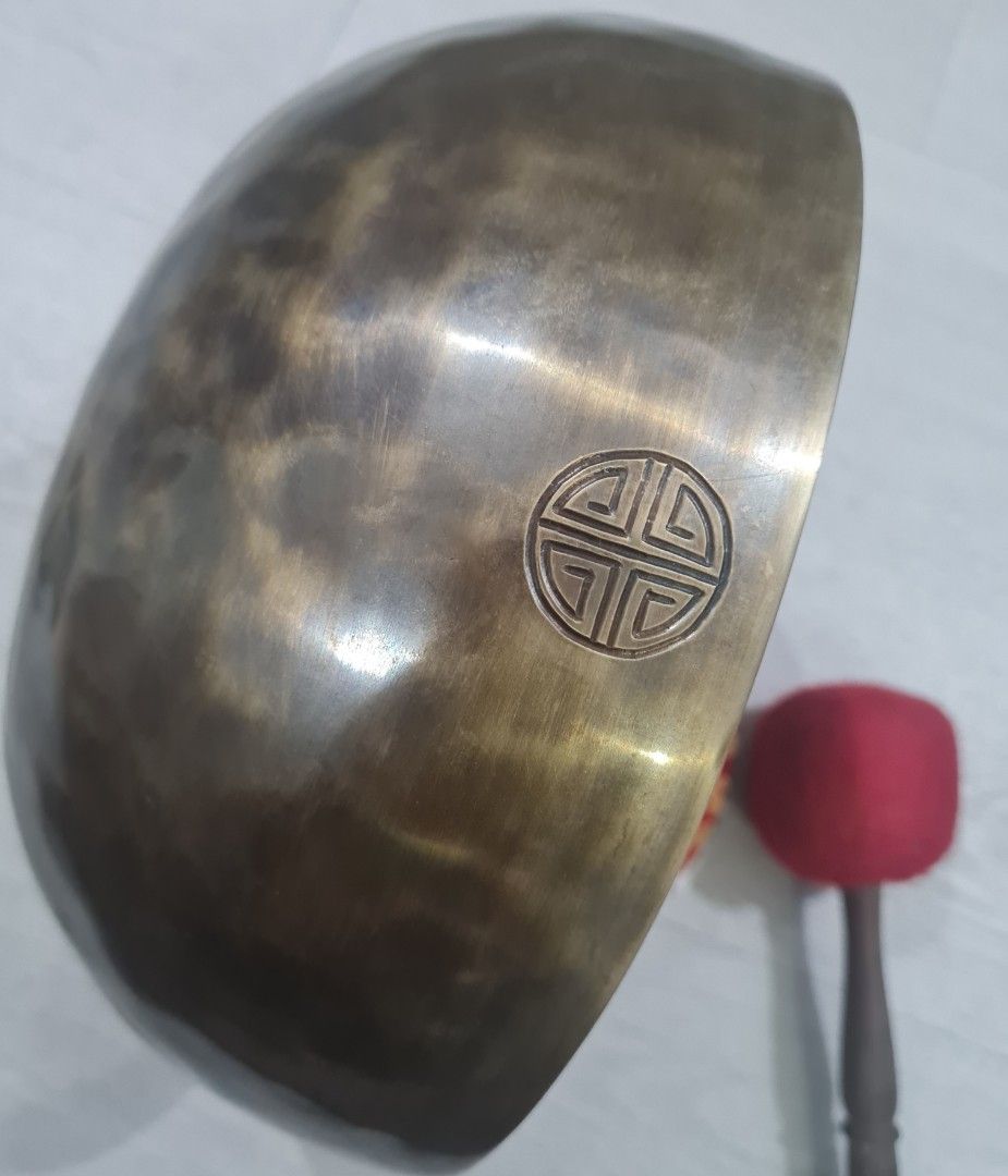 Handmade Super Full Moon Singing Bowl (Direct from Nepal), Hobbies ...