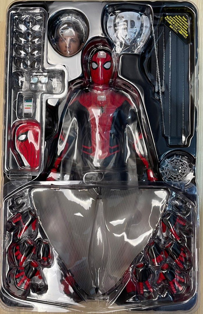 Hottoys Spider-Man upgrade suit, 興趣及遊戲, 玩具 & 遊戲類 - Carousell