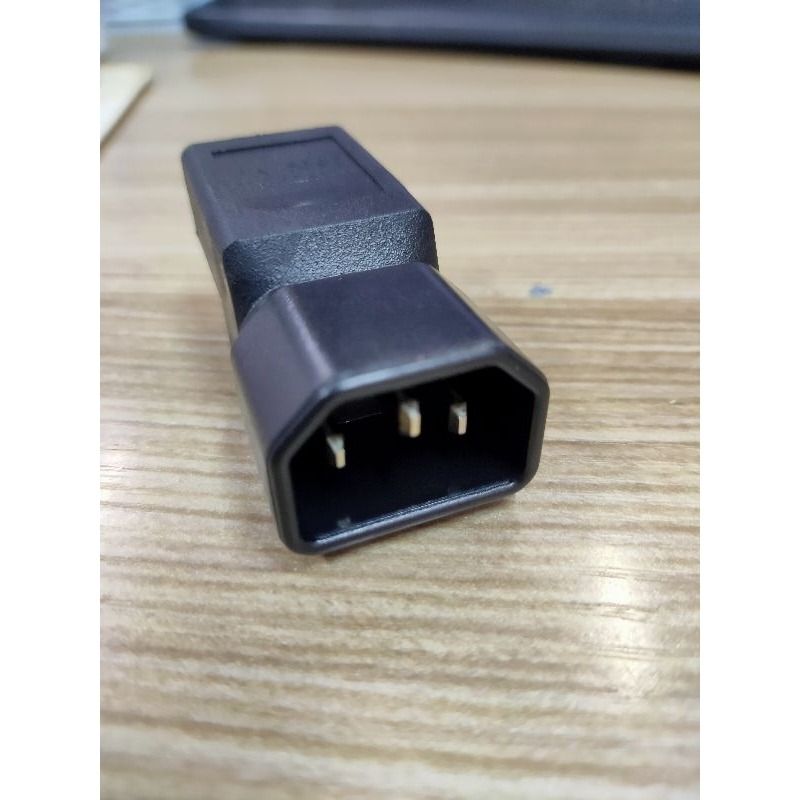 IEC C14 to Nema 5-15R Plug Adapter, Computers & Tech, Parts ...