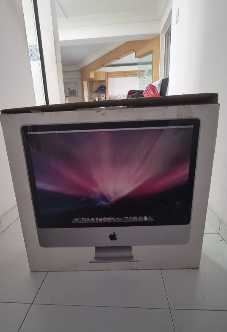 iMac 24 inch Early 2009 model, Computers & Tech, Desktops on Carousell