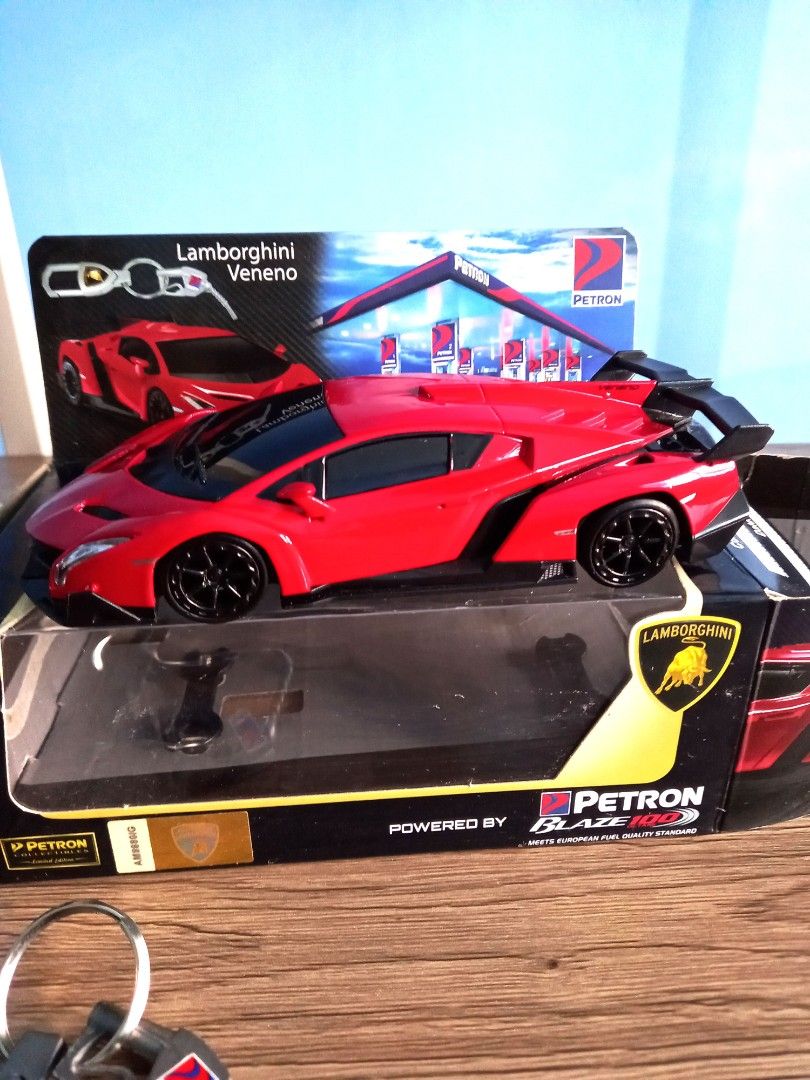 Lamborghini Veneno Red car at Php500. No meet ups, Hobbies & Toys, Toys ...