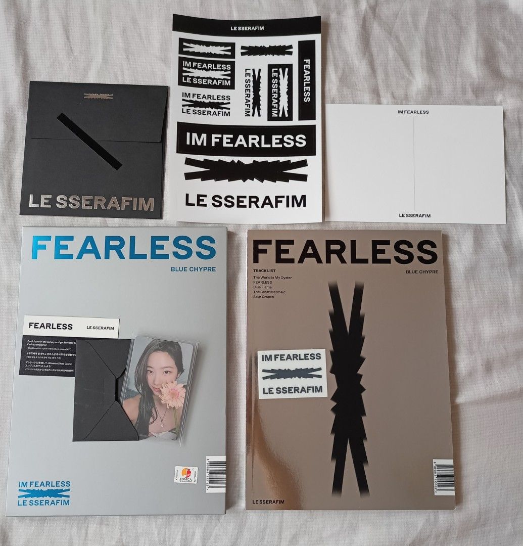 LE SSERAFIM - FEARLESS (BLUE CHYPRE ver.), Hobbies & Toys, Memorabilia ...