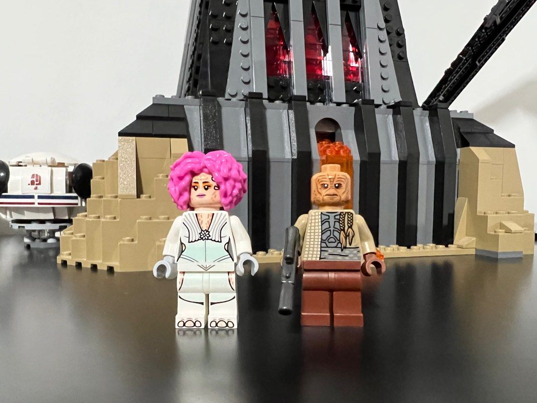 LEGO Star Wars - Theelin Dancer & Weequay Guard minifigures, Hobbies ...