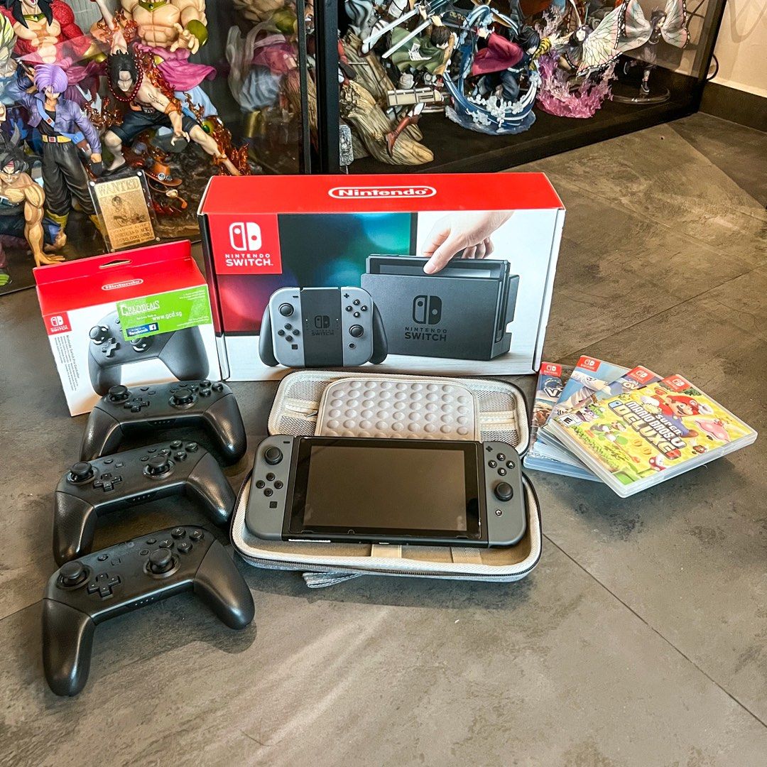 Nintendo Switch Gen 1 with Switch Pro Controller, Video Gaming, Video ...