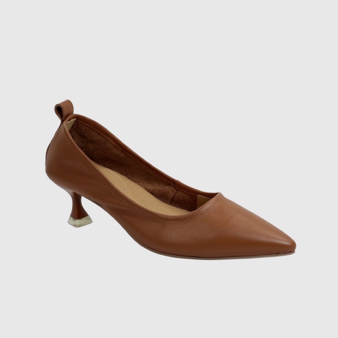 pretty fit ramona pumps, Women's Fashion, Footwear, Heels on Carousell