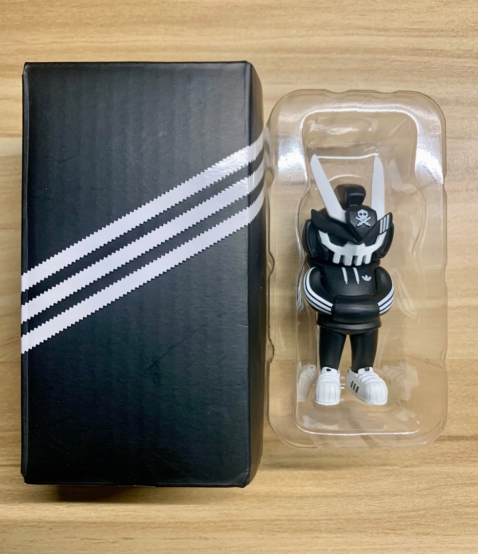 Quiccs Adidas OG Black Micro, Hobbies & Toys, Toys & Games on Carousell