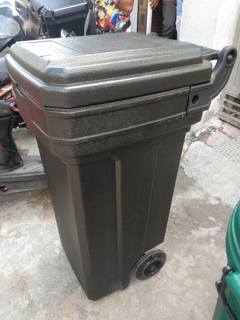 ROLLER KING BIN TRASH BIN 250 LITERS, Furniture & Home Living, Cleaning ...