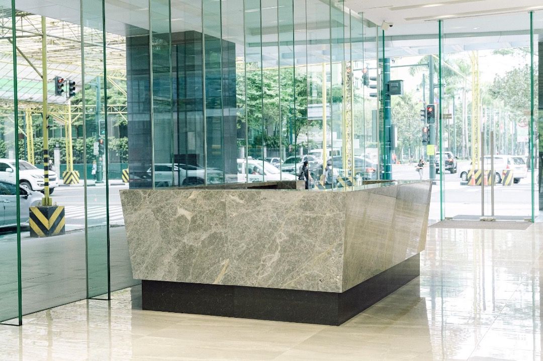 Rush Sale Office Unit whole floor in BGC Taguig Park Triangle Corporate ...