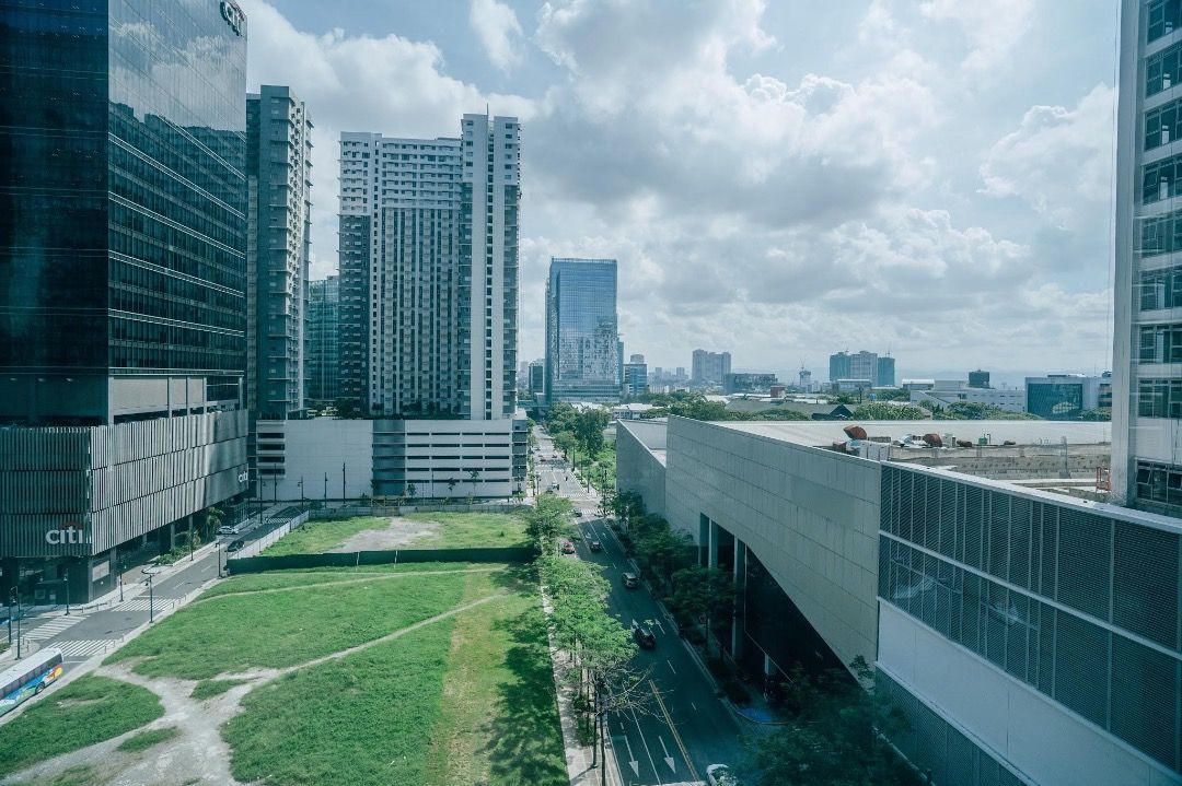 Rush Sale Office Unit whole floor in BGC Taguig Park Triangle Corporate ...