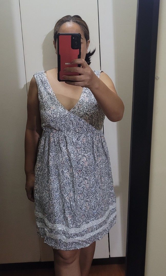 Sexy Back beach cover Quicksilver dress, Women's Fashion, Dresses ...