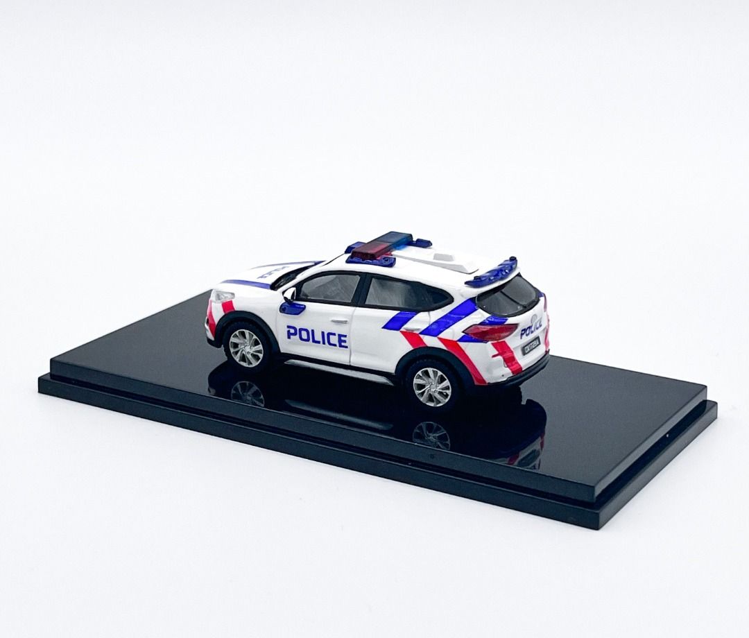 Singapore Police Force (SPF) New Generation Fast Response Car Model (1: ...