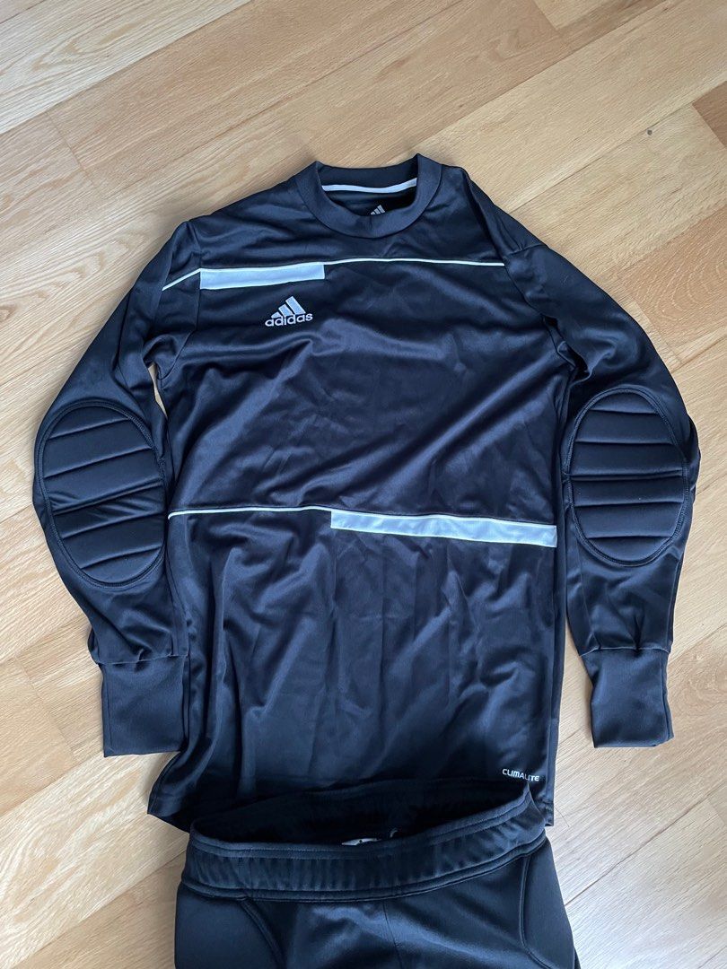 Soccer goalkeeper padded jersey, Sports Equipment, Other Sports ...