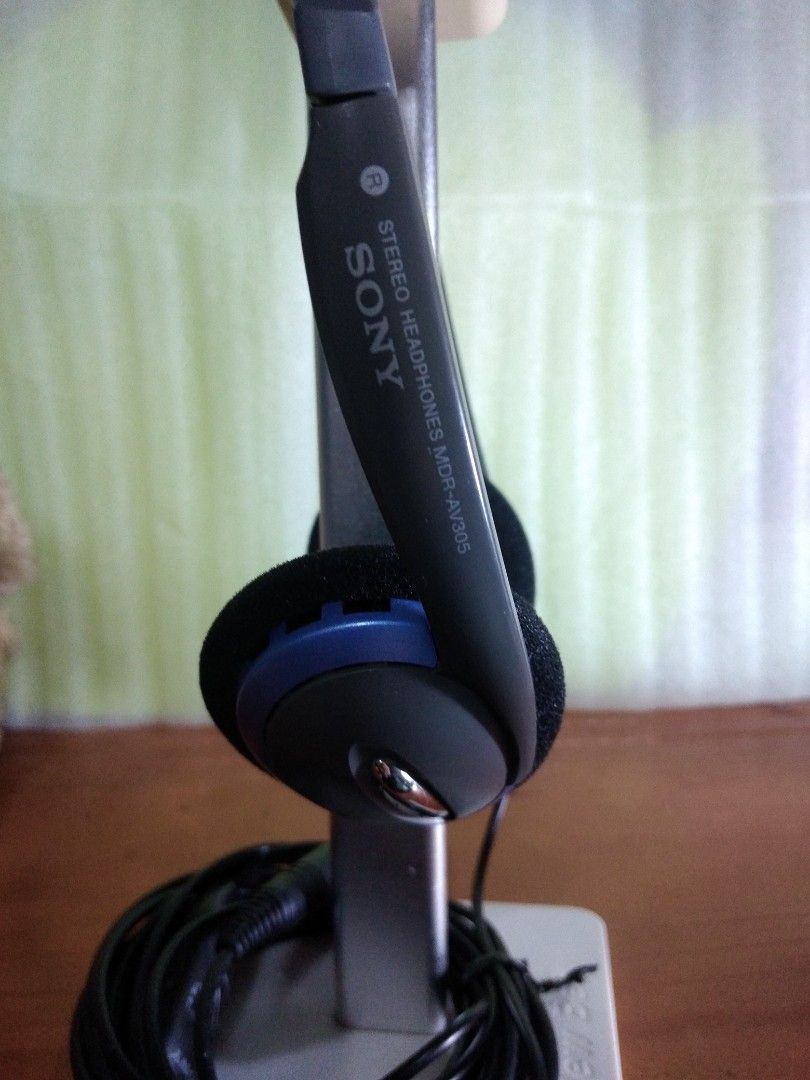 Sony Stereo Headphone MDR-AV305, Audio, Headphones & Headsets on Carousell