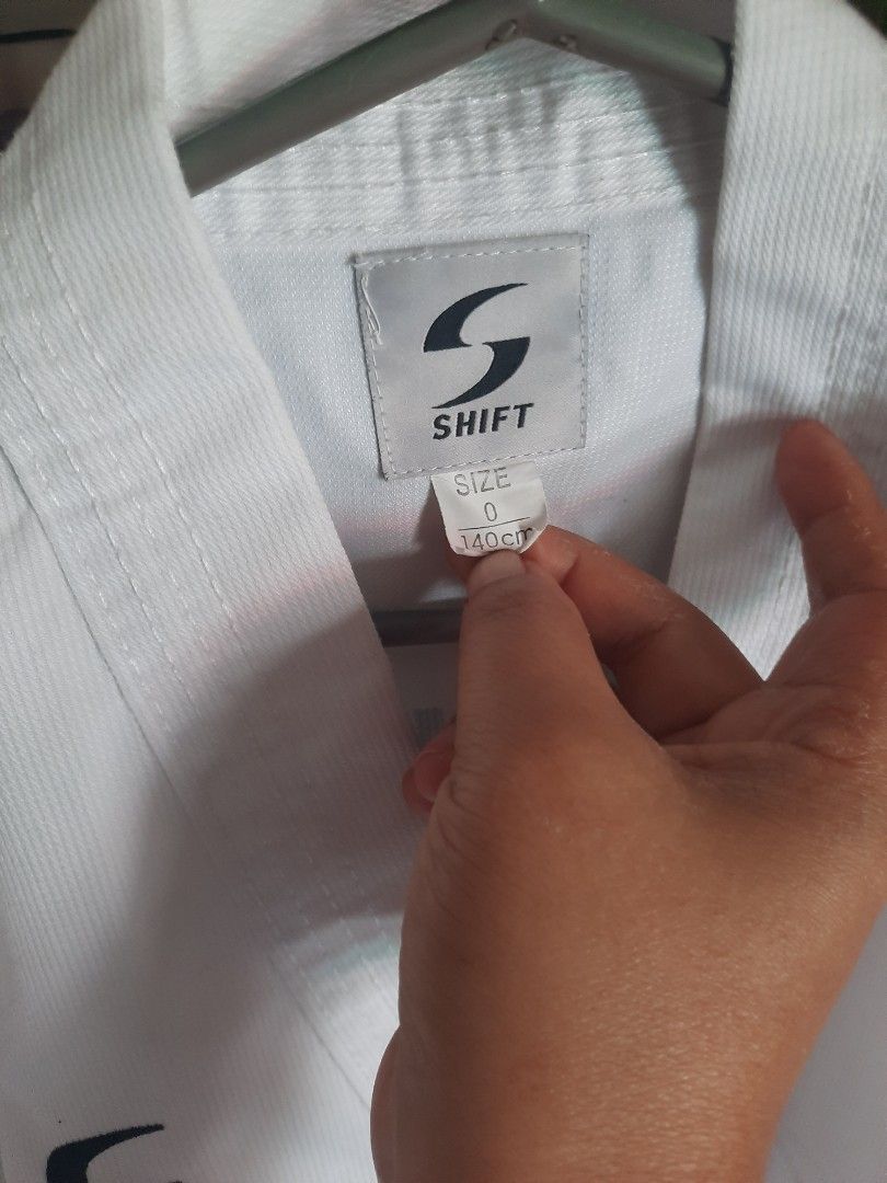 TAEKWONDO DOBOK (SHIFT), Men's Fashion, Activewear on Carousell