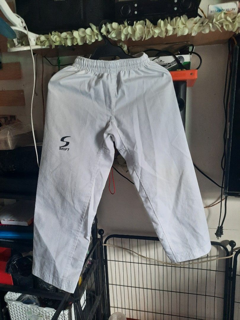 TAEKWONDO DOBOK (SHIFT), Men's Fashion, Activewear on Carousell