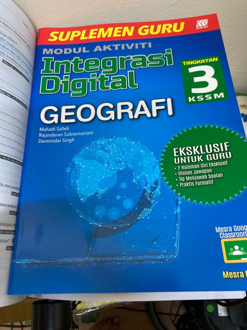 Tingkatan 3 Buku Rujukan Geografi, Hobbies & Toys, Books & Magazines, Textbooks on Carousell