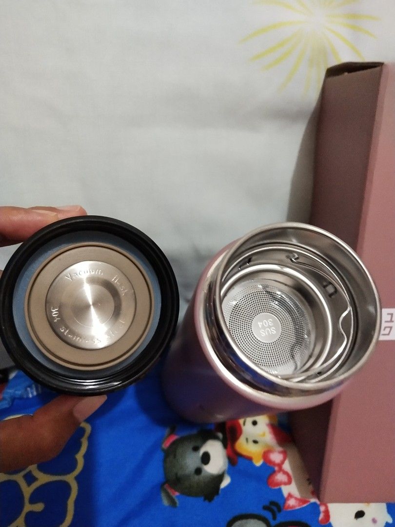 Tumbler Uniqlo Led 500ml (ori), Perabotan Rumah di Carousell