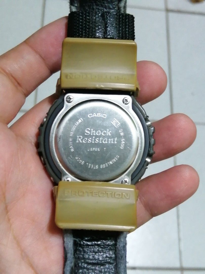 Vintage rare Casio gshock dw-6400 gundam 1994, Luxury, Watches on Carousell