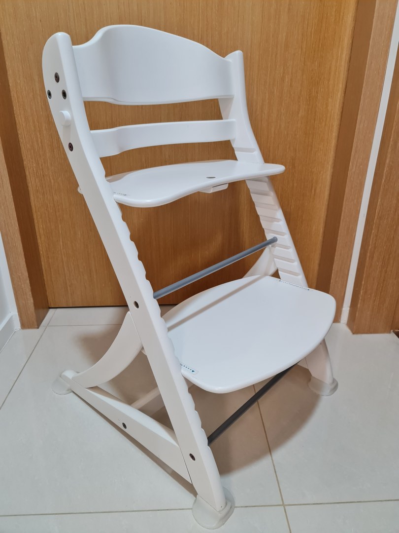 Yamatoya Sukusuku high chair kids, Babies & Kids, Baby Nursery & Kids ...