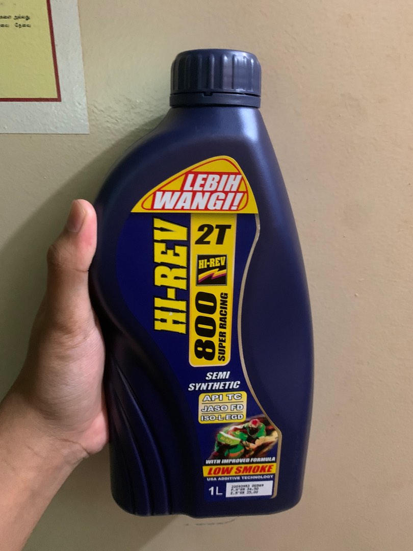 2T Oil HI-REV 800, Motorcycles, Motorcycle Accessories on Carousell