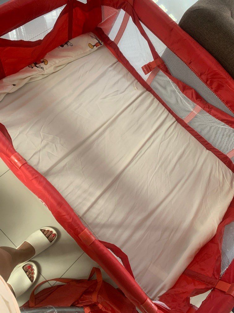 Akeeva Ohrid Basic Playpen and Rocker - Red, Babies & Kids, Baby ...