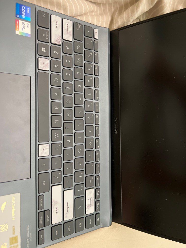 Asus Zenbook 14 UX425E , Computers & Tech, Laptops & Notebooks on Carousell