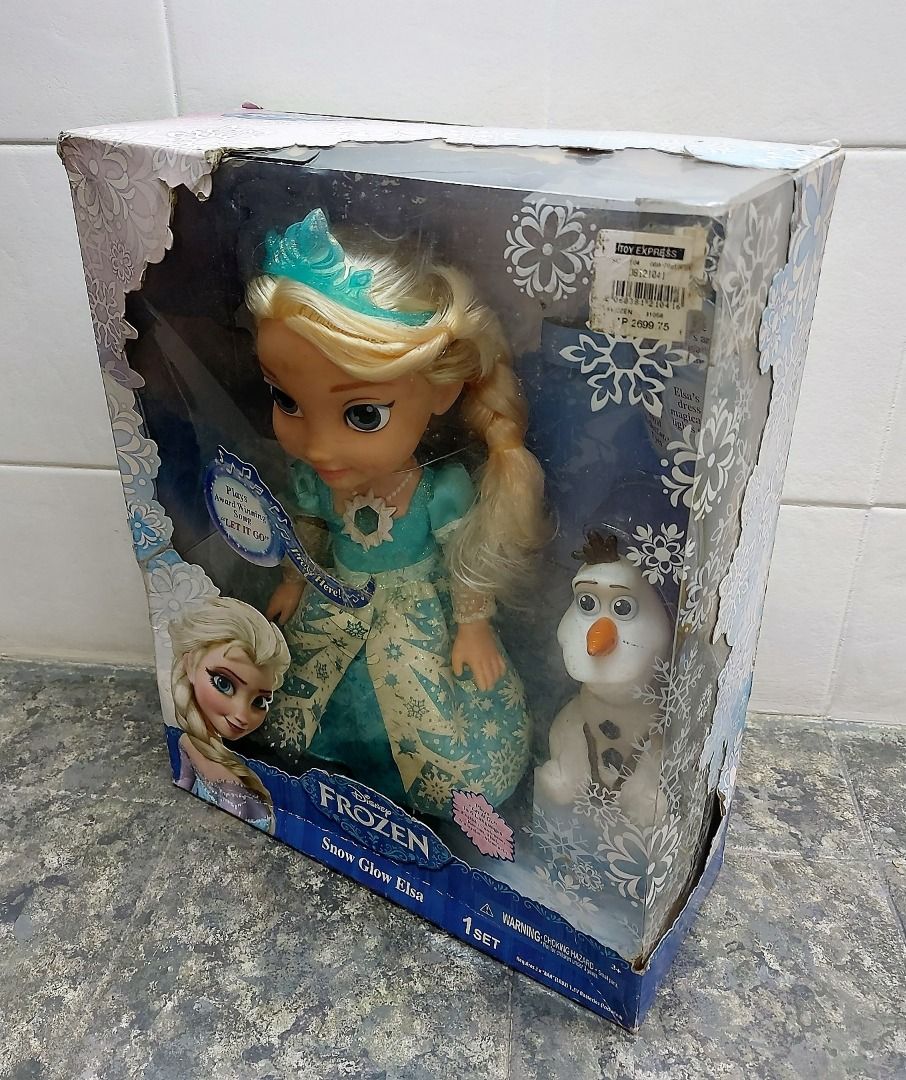 Authentic Disney Frozen Series SNOW GLOW ELSA Doll Set, Hobbies & Toys ...