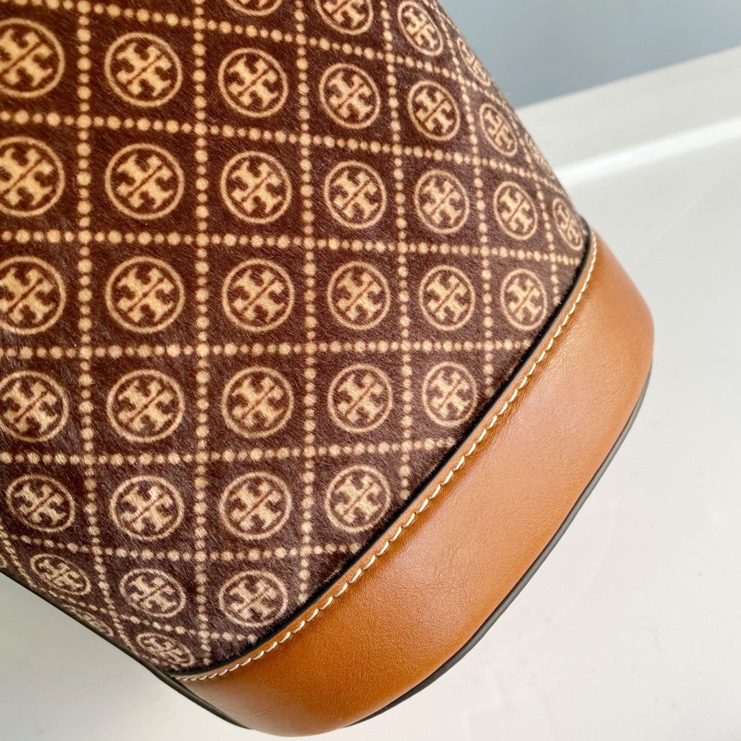 Authentic TB new TMonogram series jacquard bucket bag, Women's Fashion ...