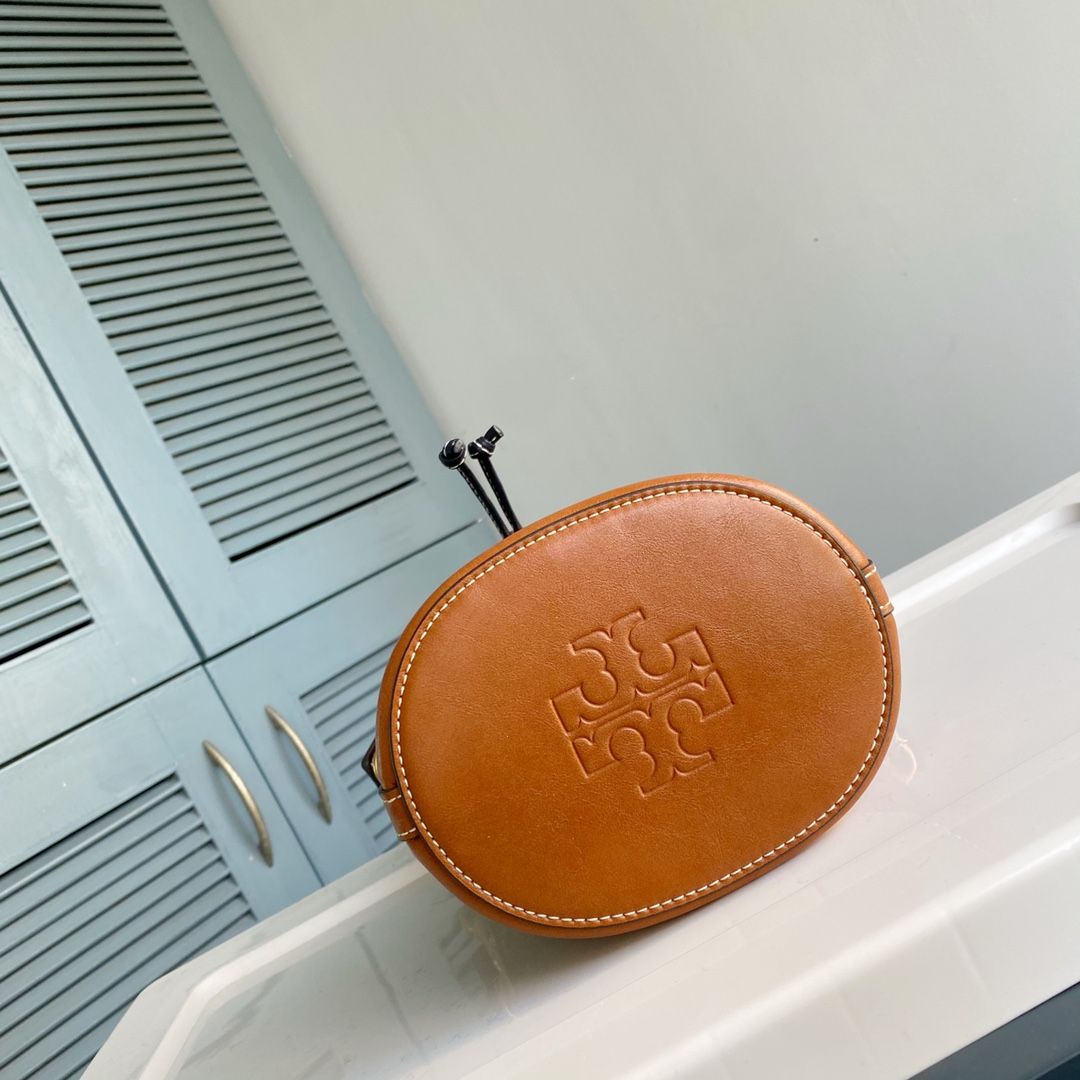 Authentic TB new TMonogram series jacquard bucket bag, Women's Fashion ...